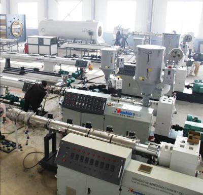 China HDPE & PE Pipe Extrusion Equipment with 100 - 4000 mm Range, 500 - 2000 Kg/H Capacity, and Vacuum Calibrating Method for sale