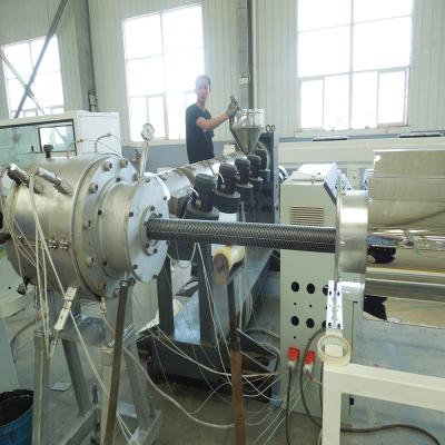 China Smart Controlled PERT PU Foam Pipe Extrusion Line with One-Step Continuous Foaming Process and Automatic Operation for PE-RT II Pipes for sale