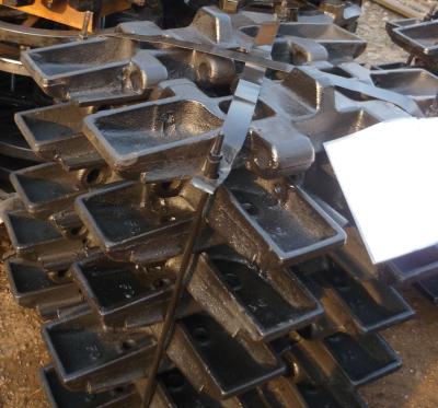 China Undercarriage Part Crawler Crane Grouser Shoe For Kobelco P&H7100 for sale