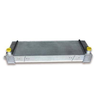 Cina Assetto radiatore Doosan DX225 DB58 in materiale argento con 15 kg di peso e motore DB58 in vendita