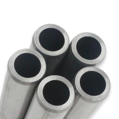 中国 612600040113 バルブガイド ベイチャイ デュッツ WD615 エンジン部品の上級機能 4110000556164 販売のため
