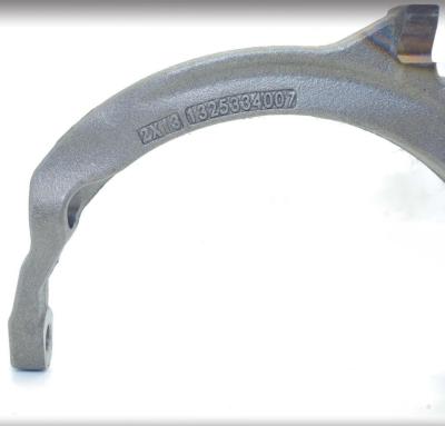 Cina 1325.334.007 Forcella di scatto in acciaio per ZF 12TX2621TD ZF16S2530TO Traxon Gearbox in Sinoturk HOWO SITRAK C7H JAC K5 FAW MAN DAF in vendita