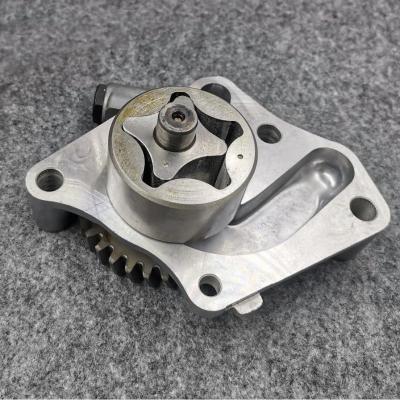 Cina 855 SERIE YM129900-32000 129908-32060 Pompe per il trasferimento dell'olio da escavatore a trattore per Yanmar Komatsu WA90-3 4TNV98 Pompa di olio per motore diesel in vendita