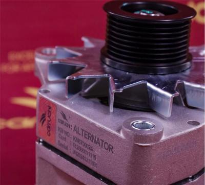 China Generator Truck Spare Parts 28V 70A 8PK voor duurzame truckprestaties van toepassing op motoronderdelen van Weichai WP6/WP10/WP12/WD12 Te koop