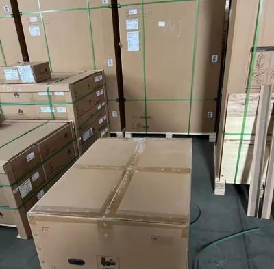 China Hua wei 150Kw Three Phase Pure Sine Wave String Inverter for On Grid Solar Solution for sale