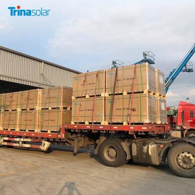 Cina TSM-DE19R Trinasolar Vertex Monocristalline Silicon Module 585W con connettore TS4 PLUS in vendita