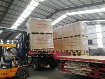 Cina Longi Hi-MO 7 585-620W pannello solare bifacciale a doppio vetro per sistema di energia solare in vendita