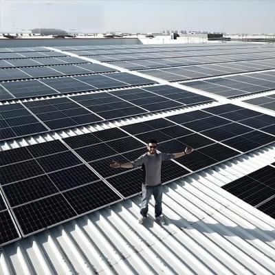 Cina Pannello solare monocristallino per impianti a cella N-Type TOPCon 570-600W in vendita