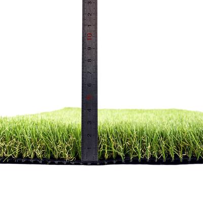 Cina Tennis Artificial Lawn Landscaping Carpet Green 10mm-60mm Pile Height in vendita