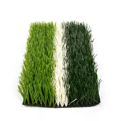 Cina Cheap Artificial Grass Roll Landscape Mat Football Turf Artificial Grass Flooring Football Field Artificial Grass Turf in vendita