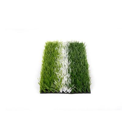 Cina Hot Sale Artificial Grass Turf Garden Green Carpet Artificial Grass Synthetic Artificial Grass For Football Field in vendita