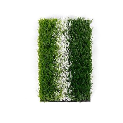 Cina Hot Sale China Manufacture Quality Gym Indoor Protective Sports Flooring Mat Non Slip Football Artificial Grass Mat in vendita