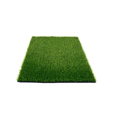 Cina Hot sale china manufacture quality hanging artificial grass wall cheap artificial grass pad for dogs in vendita