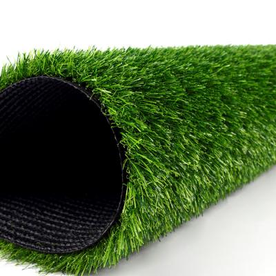 Cina High Grade New Design China Grass Artificial Carpet Fireproof Garden Carpet Artificial Grass in vendita