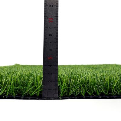 Cina Sell High-Quality Good Price Artificial Grass Carpet Roll Paets Fire Resistant Artificial Grass in vendita
