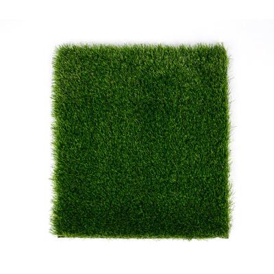 Cina Wholesale High Quality Carpet Roll Lawn Artificial Grass For Landscaping Natural Artificial Grass Wall in vendita