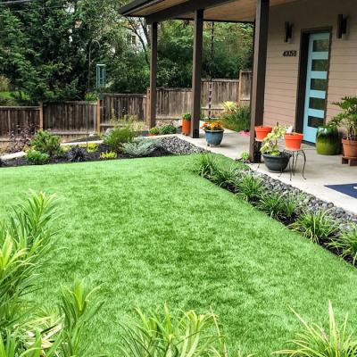 Cina Manufacturers Direct Sale Artificial Wall Grass Three Color Artificial Grass Green Backing in vendita