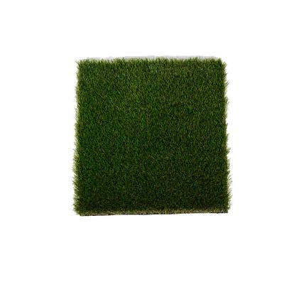Cina China Manufacturer Factory Price Artificial Lawn Grass Outdoor Floor Carpet Grass Plastic Artificial in vendita
