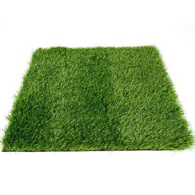 Cina Direct Wholesale Great Standard Landscaping Cheap Synthetic Grass Artificial Wall Fireproof Artificial Turf Grass Prices in vendita