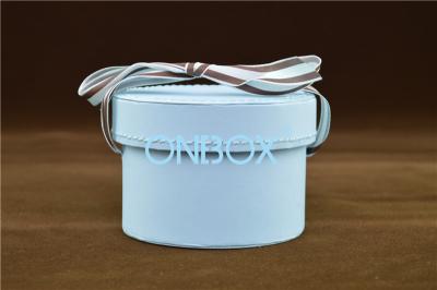 China Cajas de regalo rígidas de la cartulina azul clara preciosa del cubo de lujo con la tapa de la cubierta en venta