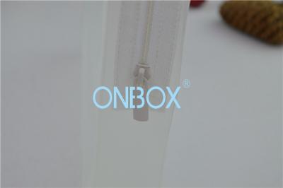China Luxe de Semi Transparante van de Ritssluitingszakken van EVA/pvc-Transparante Hoogste Witte Bodem Te koop
