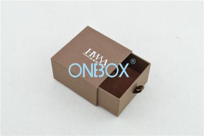 Cina Contenitori d'imballaggio del cassetto di gioielli di lusso smontabili della carta patinata per il pendente/anello in vendita