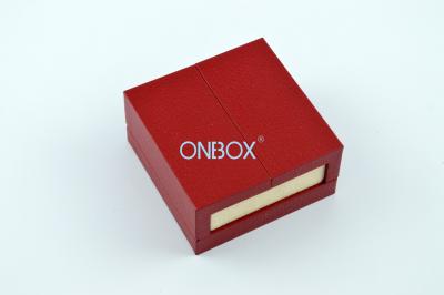 Cina contenitore di gioielli rosso di lusso di 90x90x45mm per il sistema aperto della piccola porta della collana in vendita