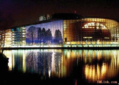 Cina Tende all'aperto flessibili del setaccio a maglie del LED per la pubblicità della resistenza agli'agenti atmosferici in vendita