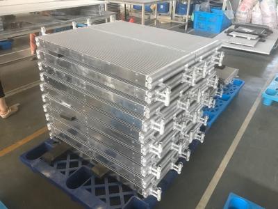 China Leichter Microchannel-Vertrags-Wärmetauscher für Wärmepumpe/Klimaanlage zu verkaufen