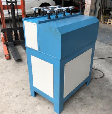 Cina la piegatrice quadrata idraulica della tubatura di CNC 1.5kw ha preveduto la ritrazione del mandrino in vendita
