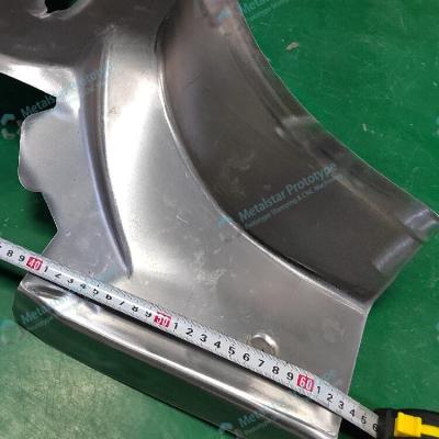 Cina 1.2mm HSLAS prototipo di stampaggio metallico ad aspirazione profonda utilizzato per il veicolo in vendita