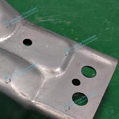 Cina 2.0mm SAPH590-P prototipo di acciaio per stampaggio metallico per automobili in vendita