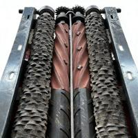 China Industrial Cast Iron Corn Husking Machine 300-500kg/h Dust Free Automatic Maize Dehusker for sale