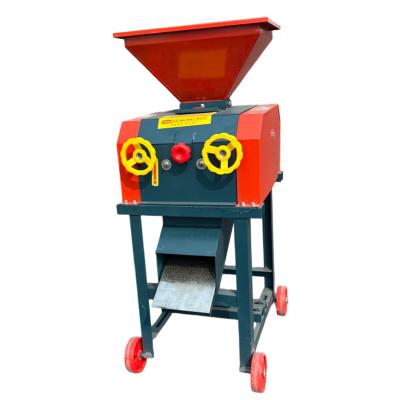 China Animal Feed Maize Grits Making Machine 500kg/h Iron Poultry Grit Mill for sale