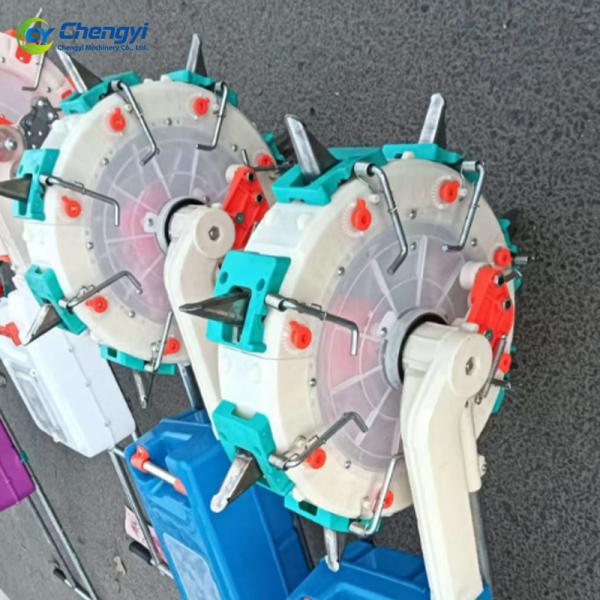Quality Precision Manual Corn Fertilizer Spreader 8 Nozzle High Efficiency PC Seeder for sale