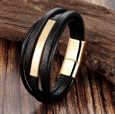 Cina Braccialetti di pelle e acciaio inossidabile con opzioni di personalizzazione in vendita
