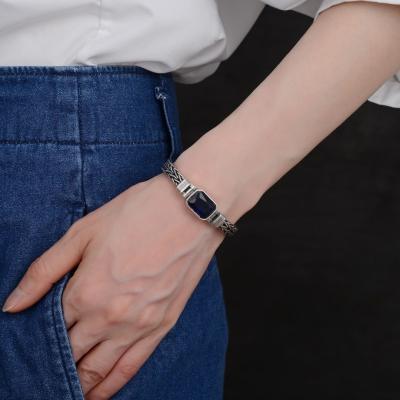 Cina Braccialetto incrostato di diamanti per coppia per uomo Braccialetto di design di nicchia di qualità tessuta a mano per donna in vendita