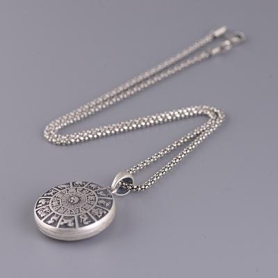 Cina Catena d'argento sterling S925 da donna con disegni unici e artigianato retro in vendita