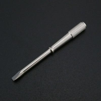 Cina Esempio di realizzazione di piccolo cacciavite strumento per profumo di cenere riempimento cremazione pendente gioielli in vendita