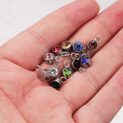 Cina Eccellente Acciaio inossidabile 12 Pietra di nascita Diamante Tazza Pendente Pietra di nascita Charm Pendenti in vendita