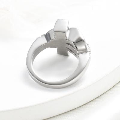 Cina Anello di cremazione in acciaio inossidabile per l'urna commemorativa della croce di cenere Gioielli per animali domestici/umani in vendita