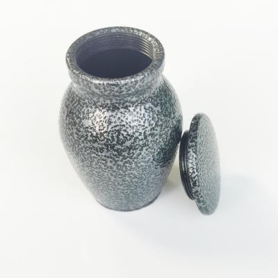Cina Disegni unici Tessitura ghiacciata Urna in lega di alluminio per animali domestici Urna metallica 53*35mm Decorazione in vendita