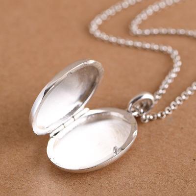 Cina Pantaloni di moda femminile Ovale Gawu Box S925 Silver Vintage Thai Silver Charm Pendants in vendita