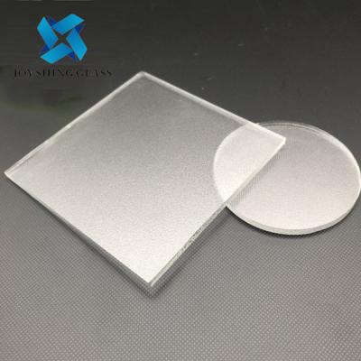 China Low Iron Patterned Solar Glass 2-4mm Thickness with 94% Transmittance for Photovoltaic Systems for sale