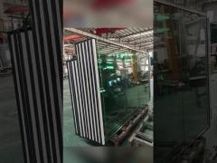 Verres isolants pour la construction de murs rideaux