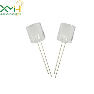 China 2.4V 8mm 40deg Water Clear Lens Flat Top LED Red 630nm 600mcd Without Edge for sale