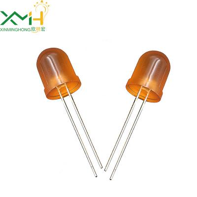 Cina 10mm 610nm 800mcd 35deg Rotondo 0.06W con bordo Foro passante LED Arancione 2.4v Indicatore luminoso in vendita