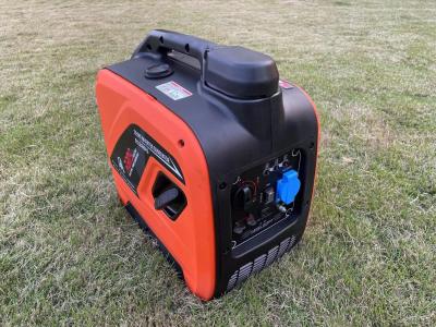 Cina Generatore di corrente silenzioso a basso rumore 2kw Inverter Gruppo elettrogeno portatile 62db in vendita