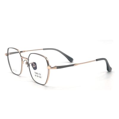 China TD092 Vierkante oogvorm Unisex Titanium frame voor prestaties Te koop