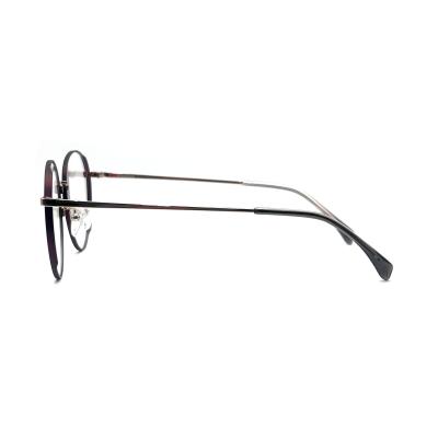 China MD085T Stijlvol optisch raam van titanium met een elegant en modern ontwerp Te koop